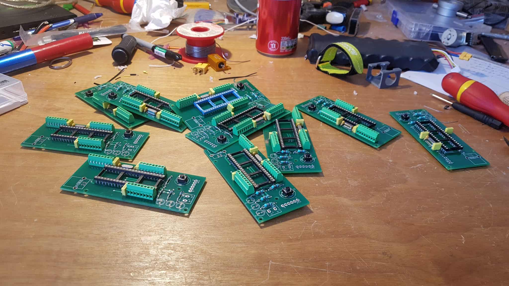 Boite à boutons pour simulateurs - Electronique et Informatique